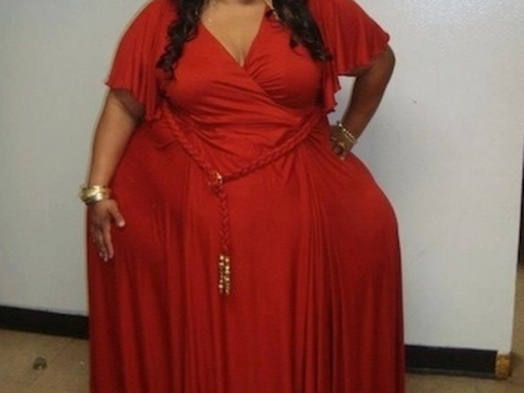 Mikel Ruffinelli hat die breiteste Hüfte der Welt | Promiflash.de