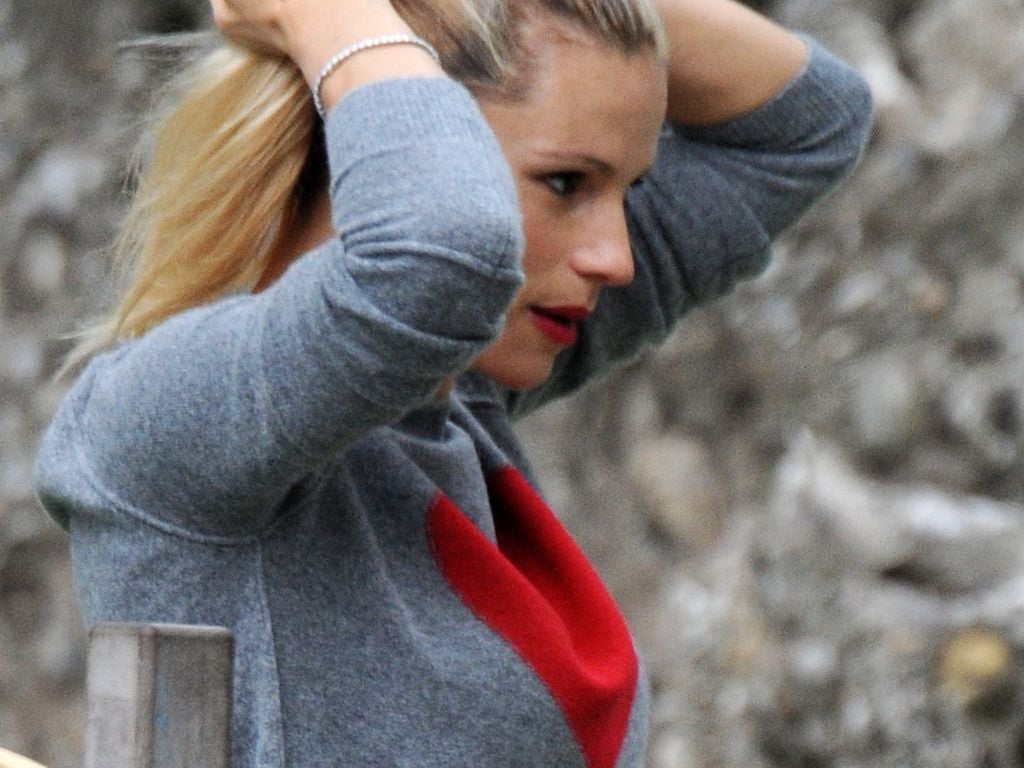 Nackter Baby-Bauch: So rund ist Michelle schon! | Promiflash.de