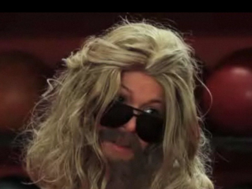 Witziges Video: Tara Reid ist "The Big Lebowski" 2 | Promiflash.de