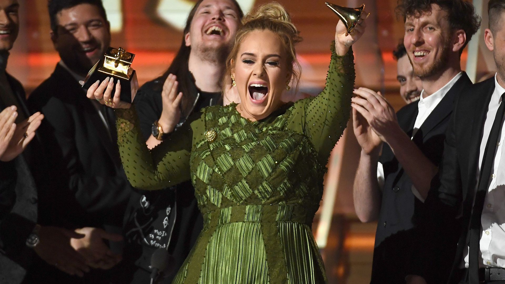 Nach Scheidung: Adele zahlt Ex-Mann Simon keinen Unterhalt