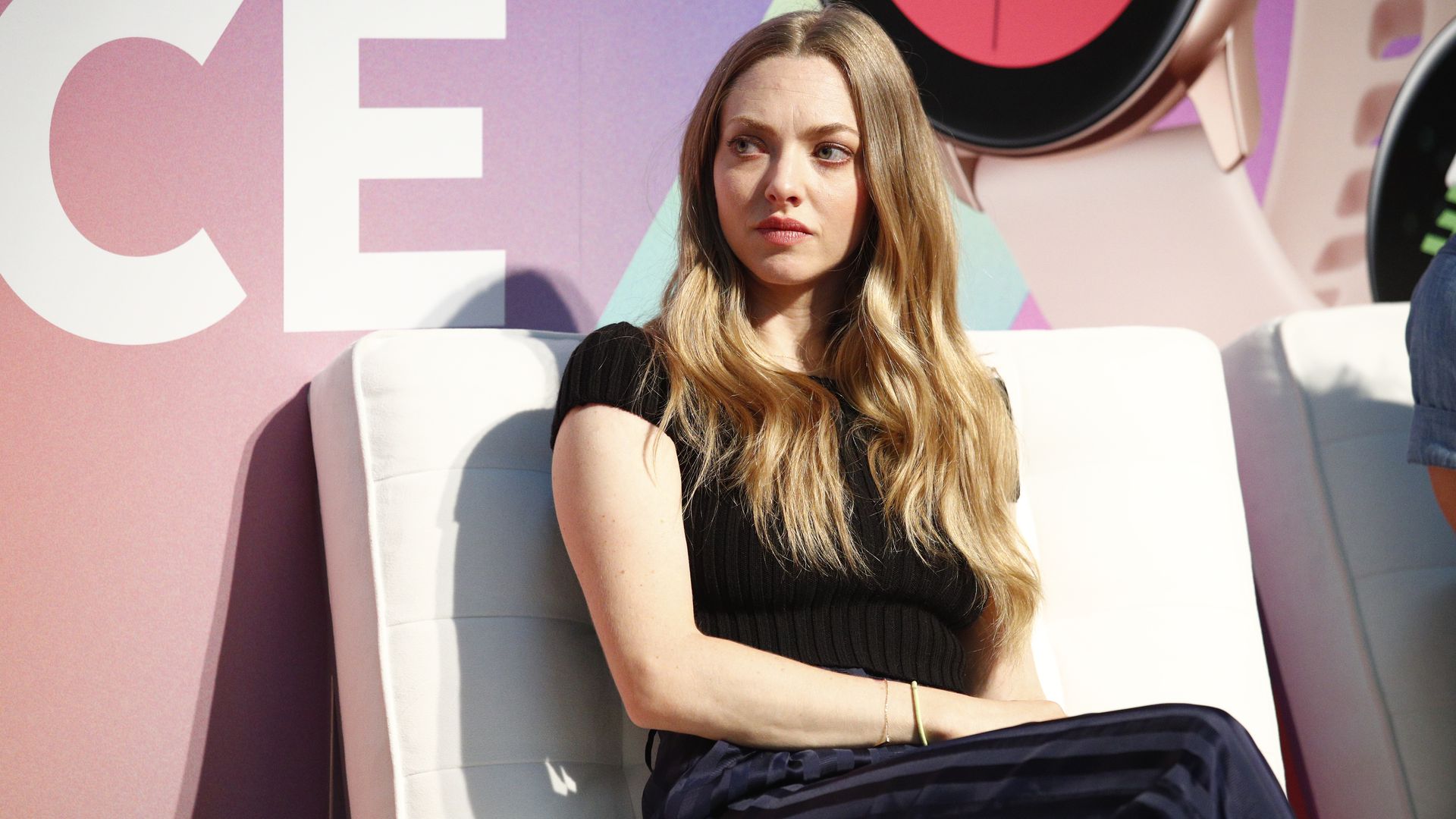 Megaschlank nach Baby: Amanda Seyfried greift Insta-Star an