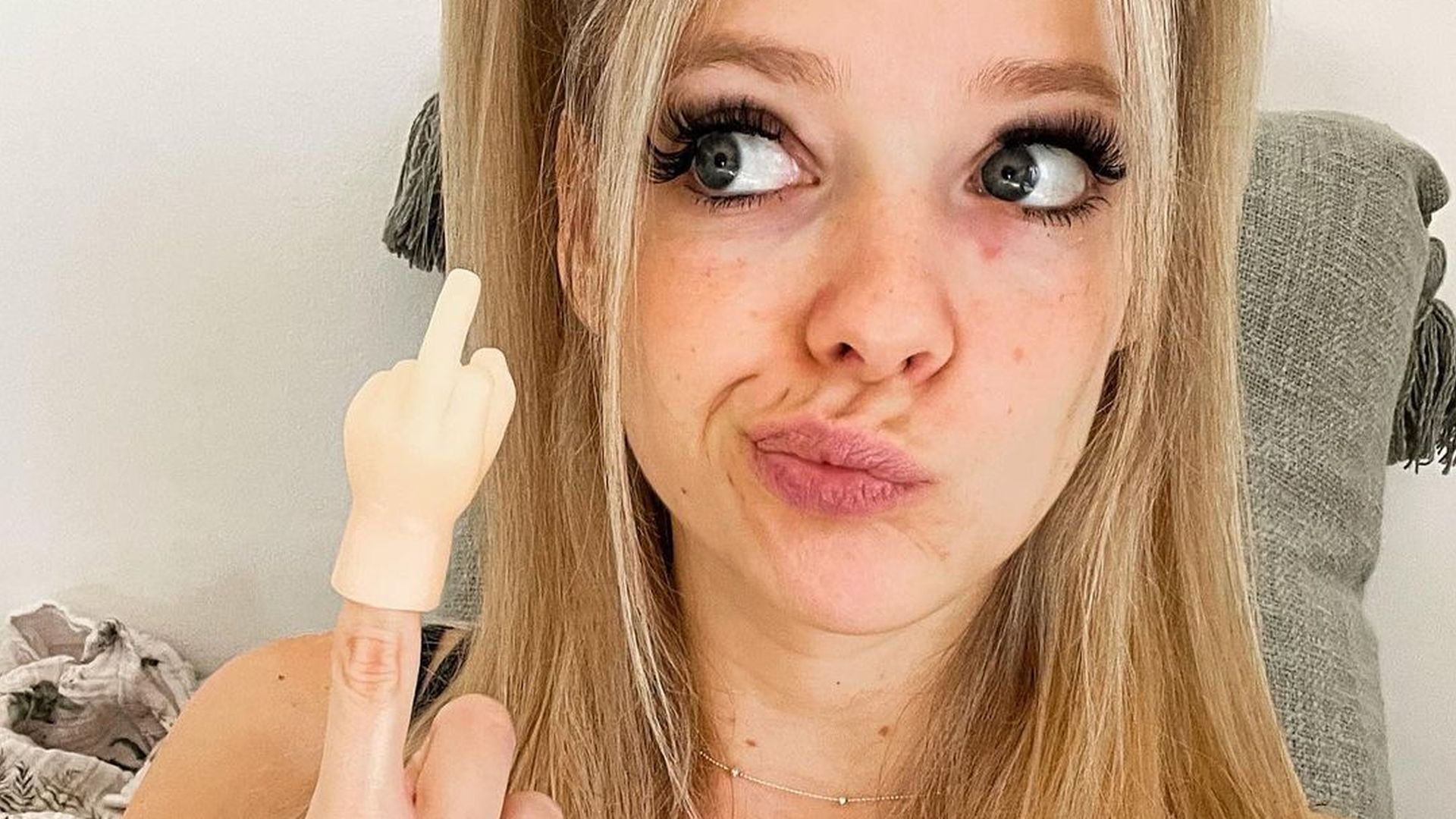 Ständig Shitstorms: Lässt Anne Wünsche noch was an sich ran?