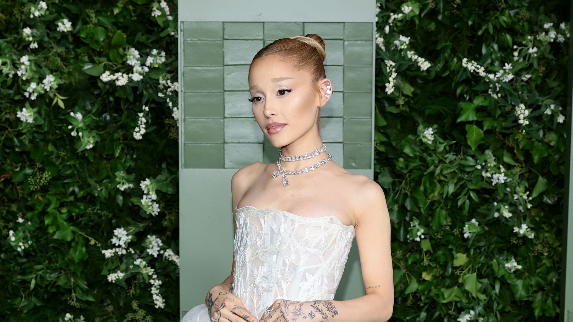 Ariana Grande Hd