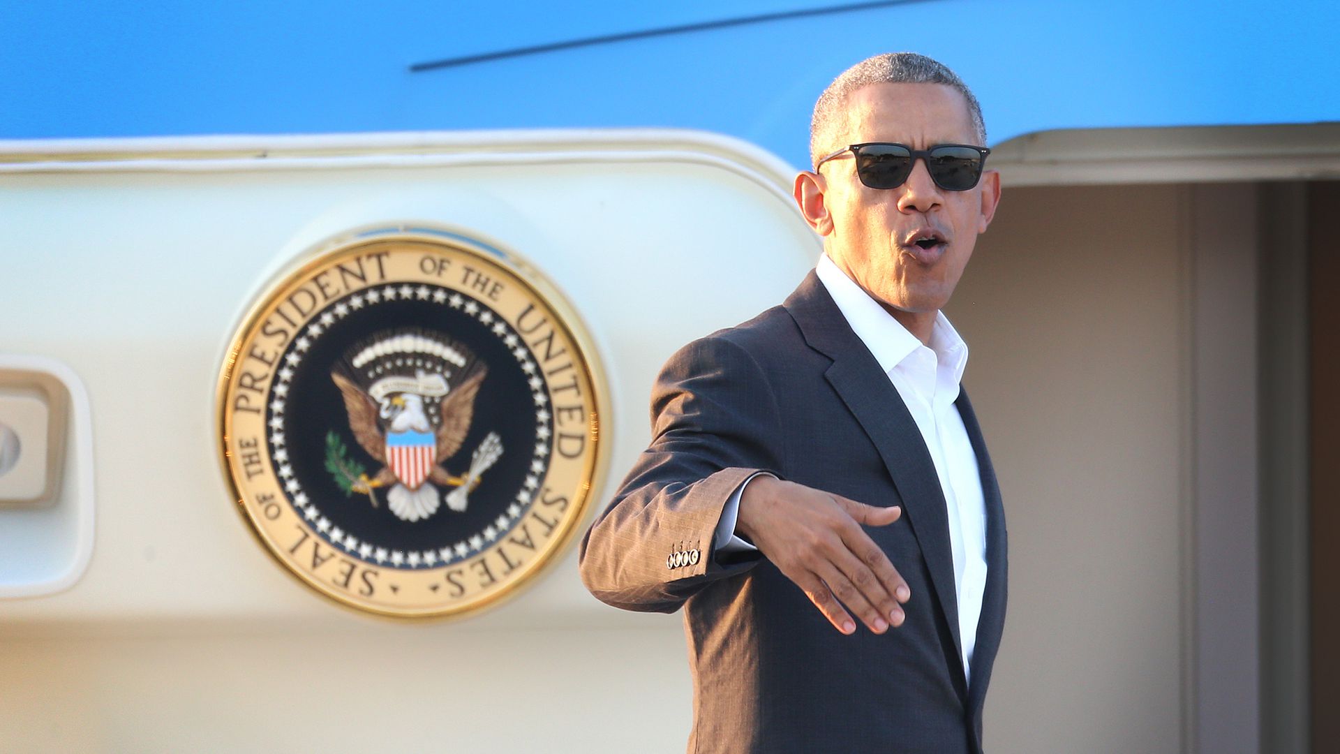 DJ Barack? Spotify bietet Obama neuen Job als Präsident an! | Promiflash.de