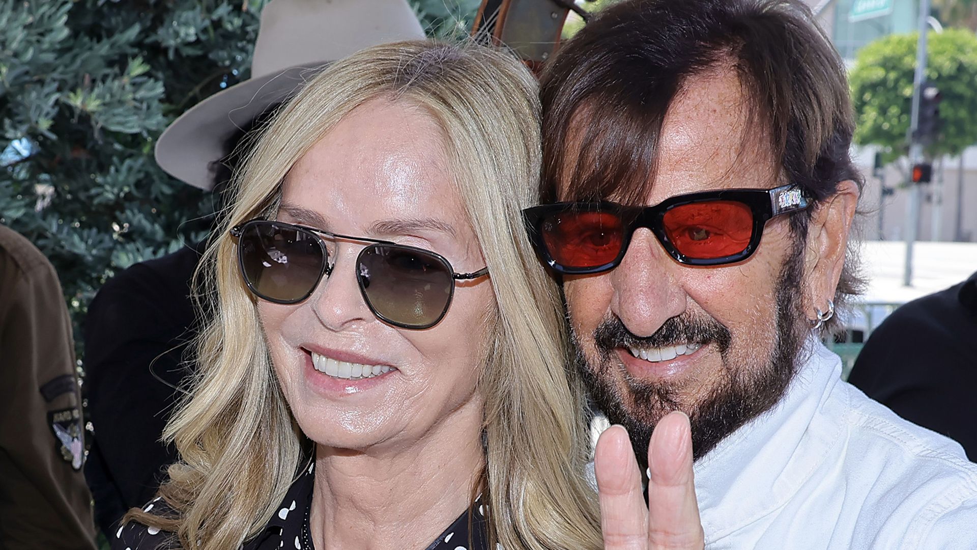 Barbara Bach Et Ringo Starr Ringo Starr's 74th Birthday Rocks Peace,