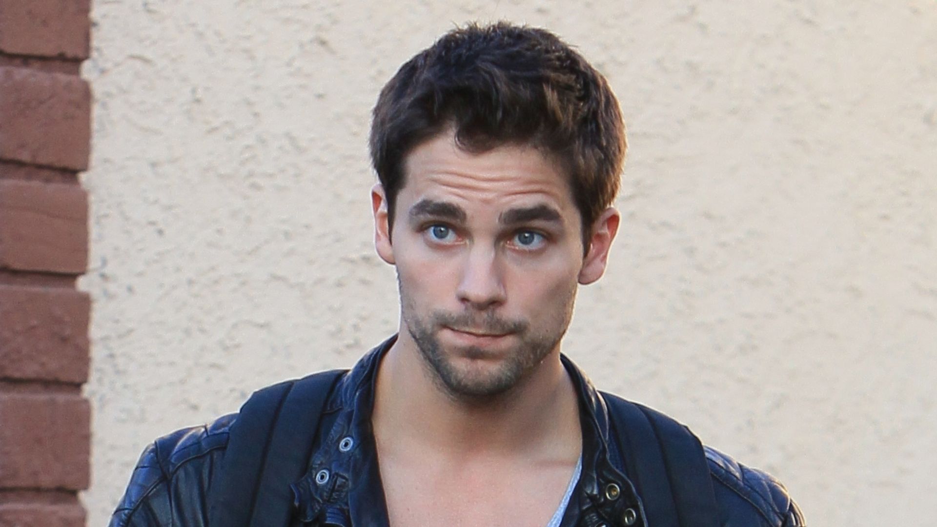 Louis goes to the fresh They company to expend Benjamin a visit ...