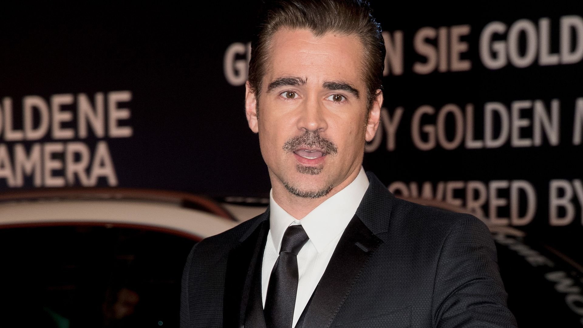 Fremdscham bei Goldener Kamera: Colin Farrell wird zum Meme ...
