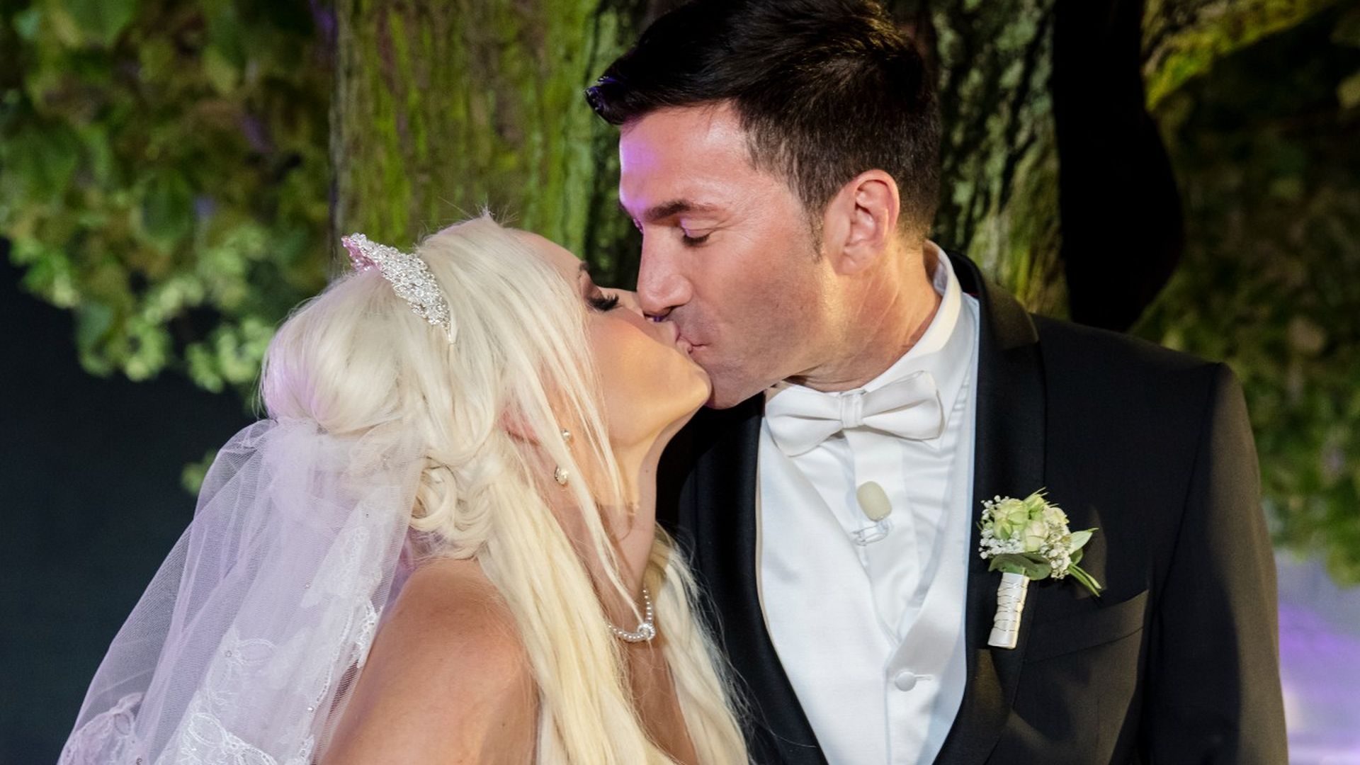 Schöne Bilder von Daniela Katzenberger und Lucas' Hochzeit