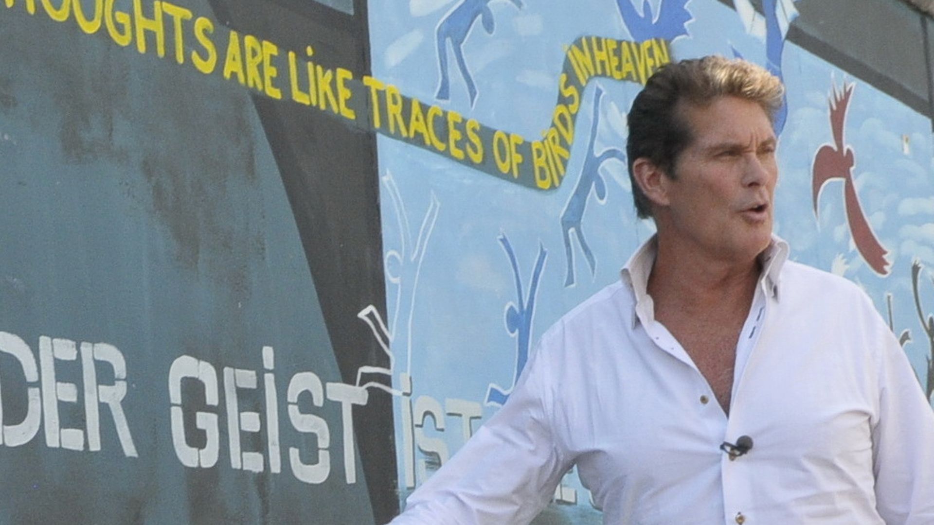 David Hasselhoff: Die Berliner Mauer muss bleiben! | Promiflash.de