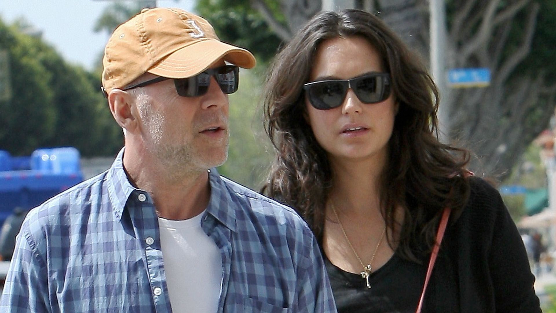 Emma Heming: Der Baby-Bauch ist nicht zu verbergen | Promiflash.de