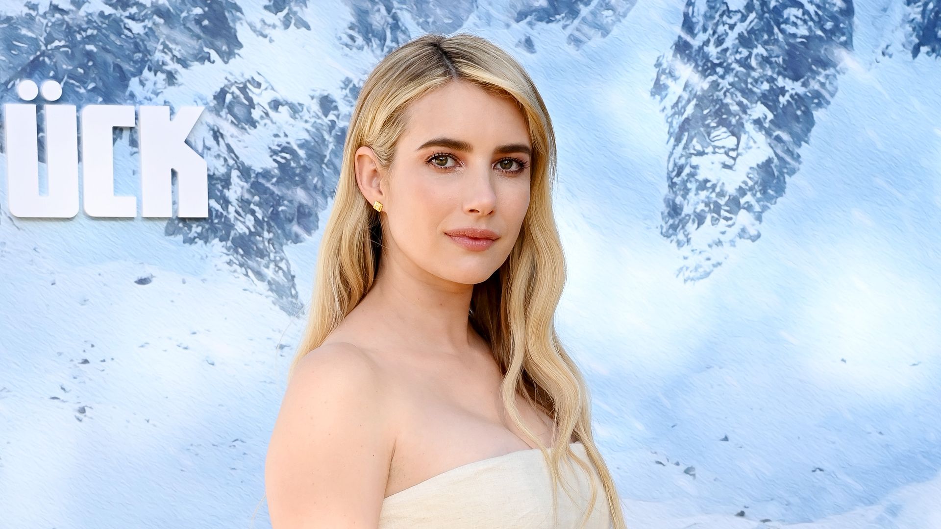 Zu viel Arbeit? Emma Roberts hat Schuldgefühle als Mutter