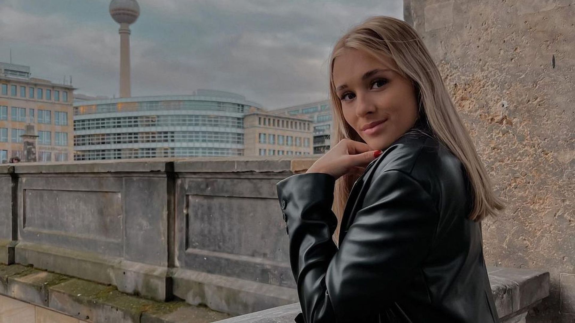 Nicht genug? Greta Engelfried macht sich Social-Media-Druck