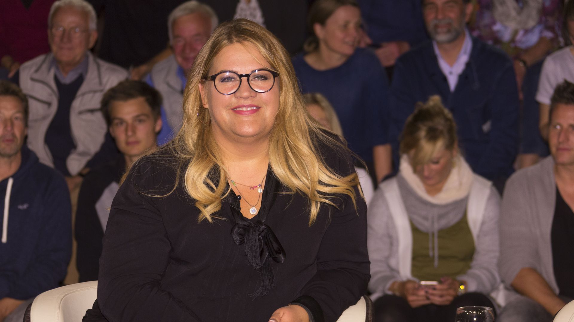 Nicht als Cindy aus Marzahn: Ilka Bessin feiert TV-Comeback | Promiflash.de