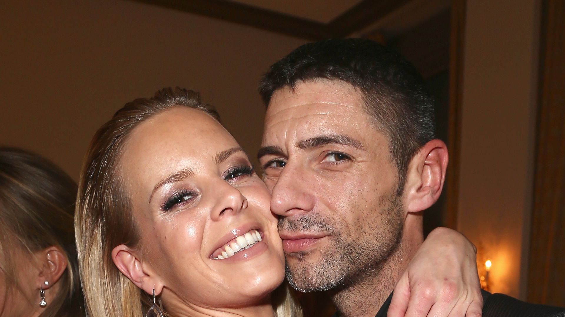 Gewusst? So lernte Isabel Edvardsson ihren Mann kennen