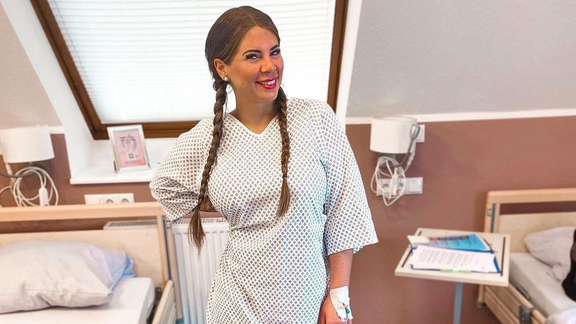 Jenny Frankhauser: Erste von drei Lipödem-OPs überstanden