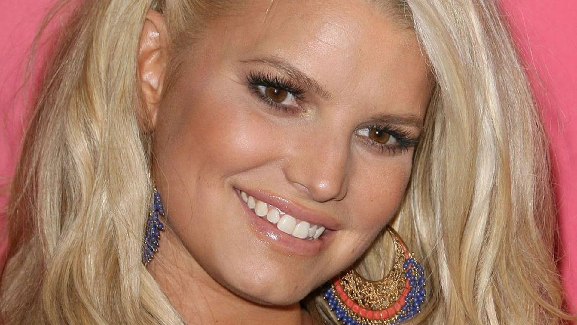 Jessica Simpson: Fan schreibt Buch über "Affäre" | Promiflash.de