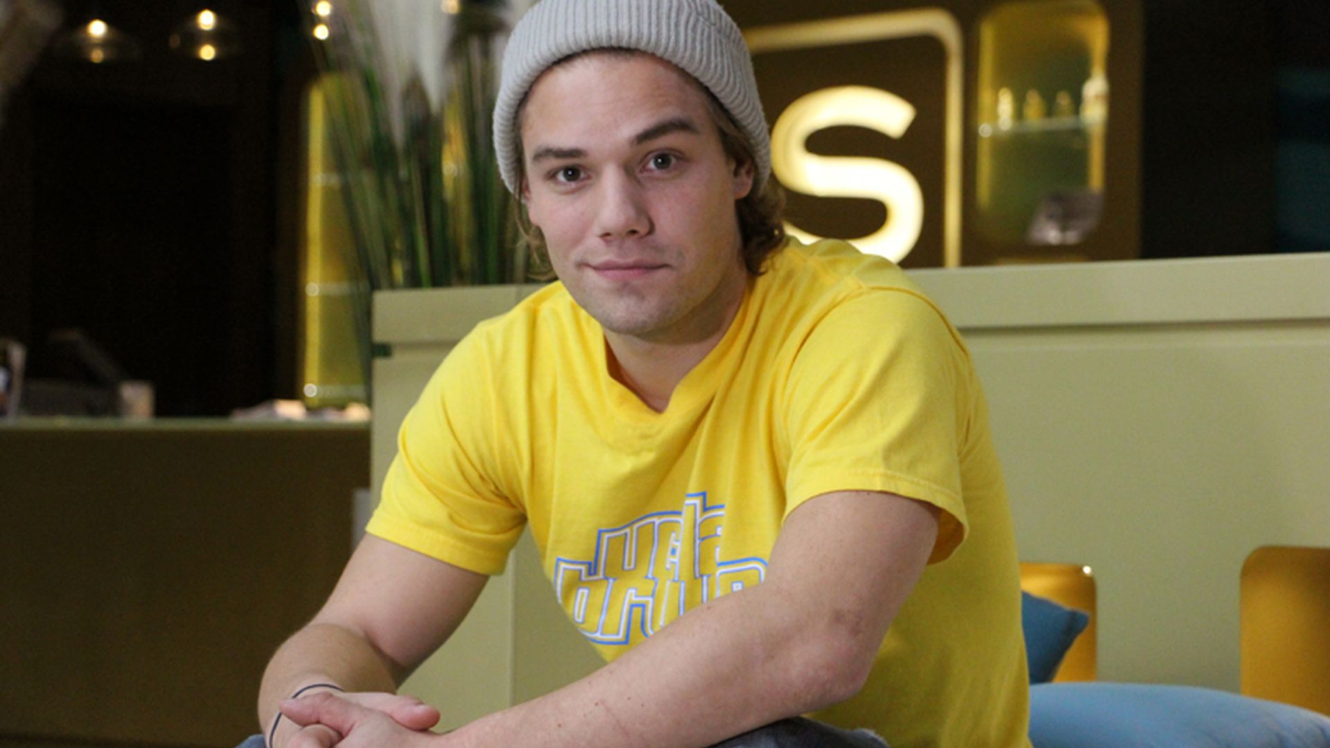 Sexy Surferboy: Heißer Neuzugang bei "Alles was zählt" | Promiflash.de