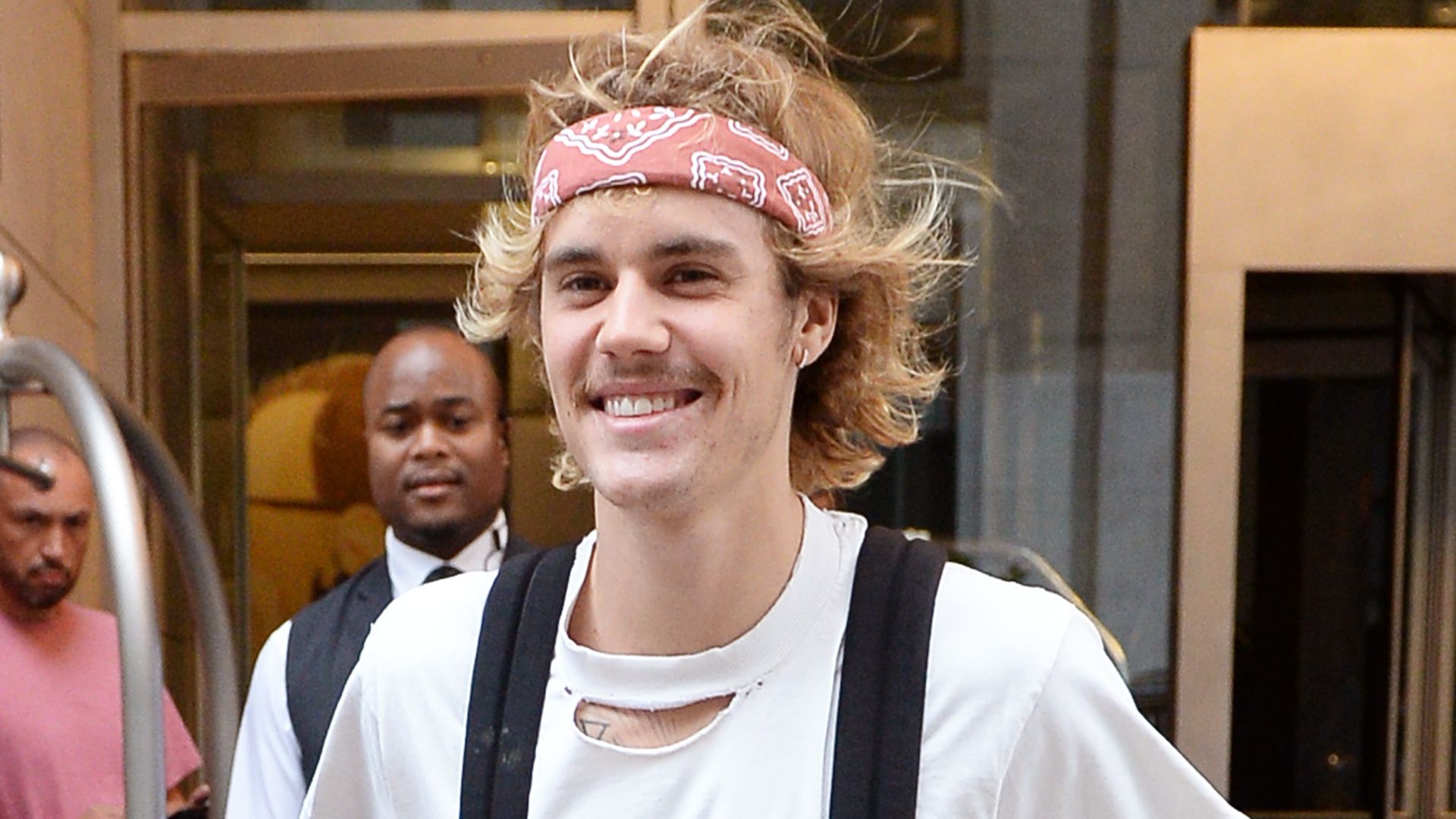 Grinsebacke: So glücklich macht Hailey Baldwin ihren Justin | Promiflash.de