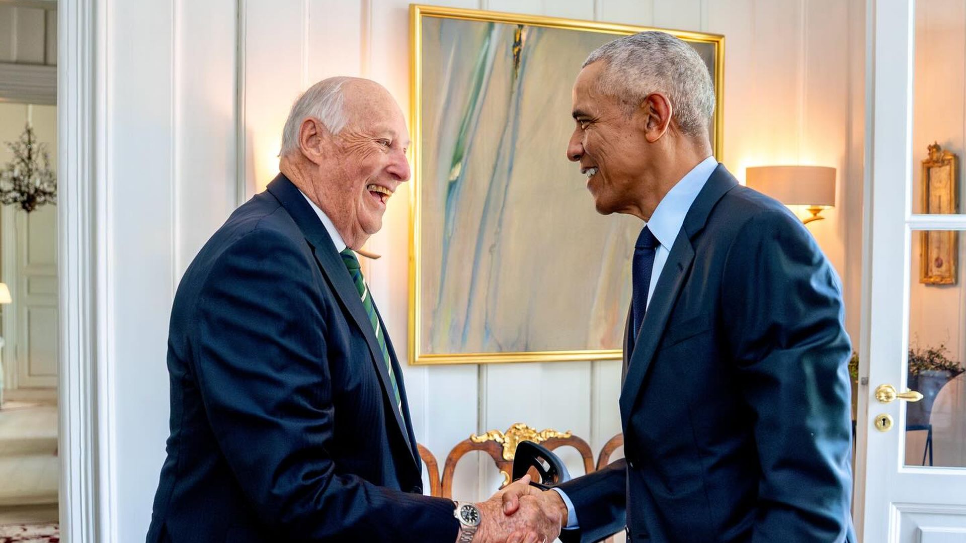 König Harald und Barack Obama feiern Wiedersehen in Norwegen