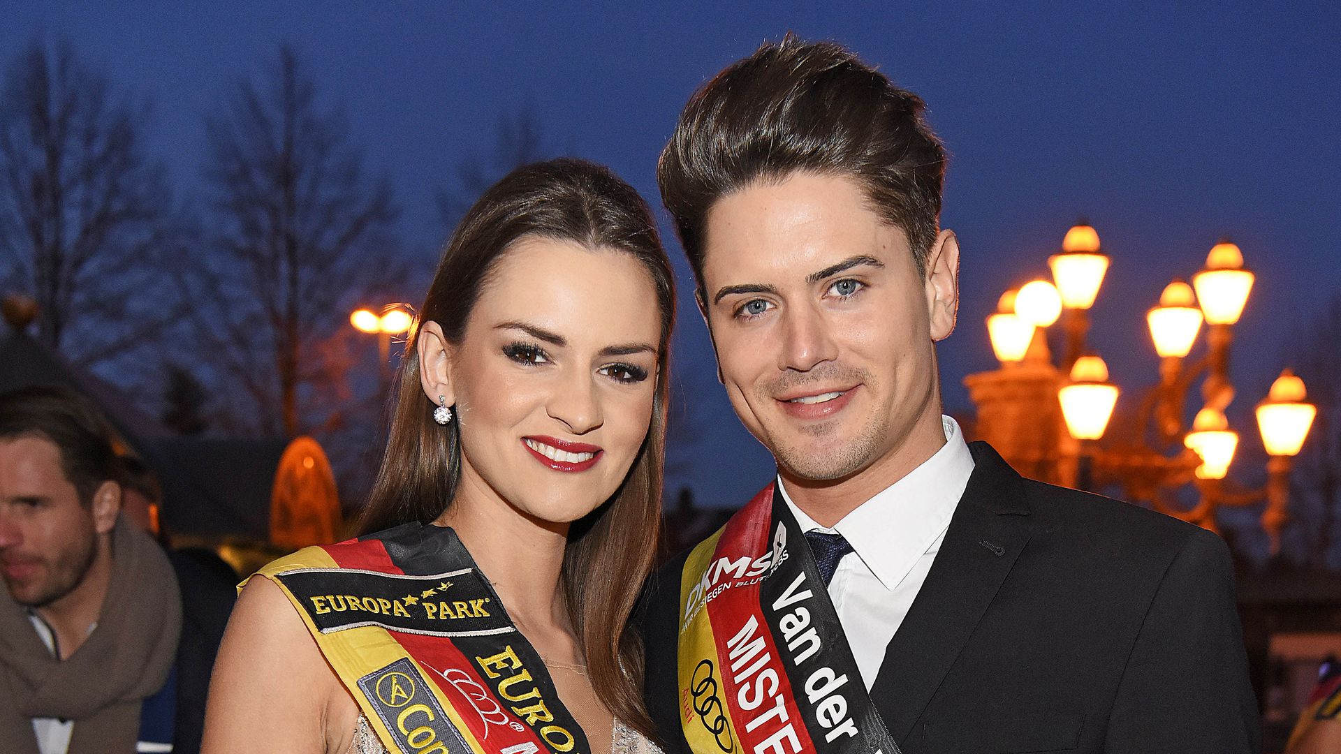 Kein böses Blut: Dominik Bruntner will Frieden mit Ex Lena! | Promiflash.de