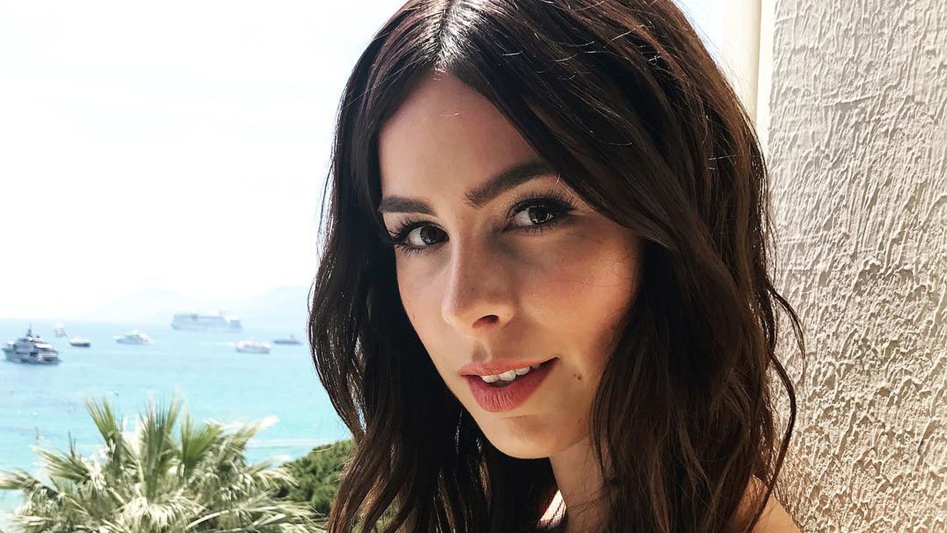 Ciao, Bob! Fans diskutieren Lena Meyer-Landruts neue Frise | Promiflash.de