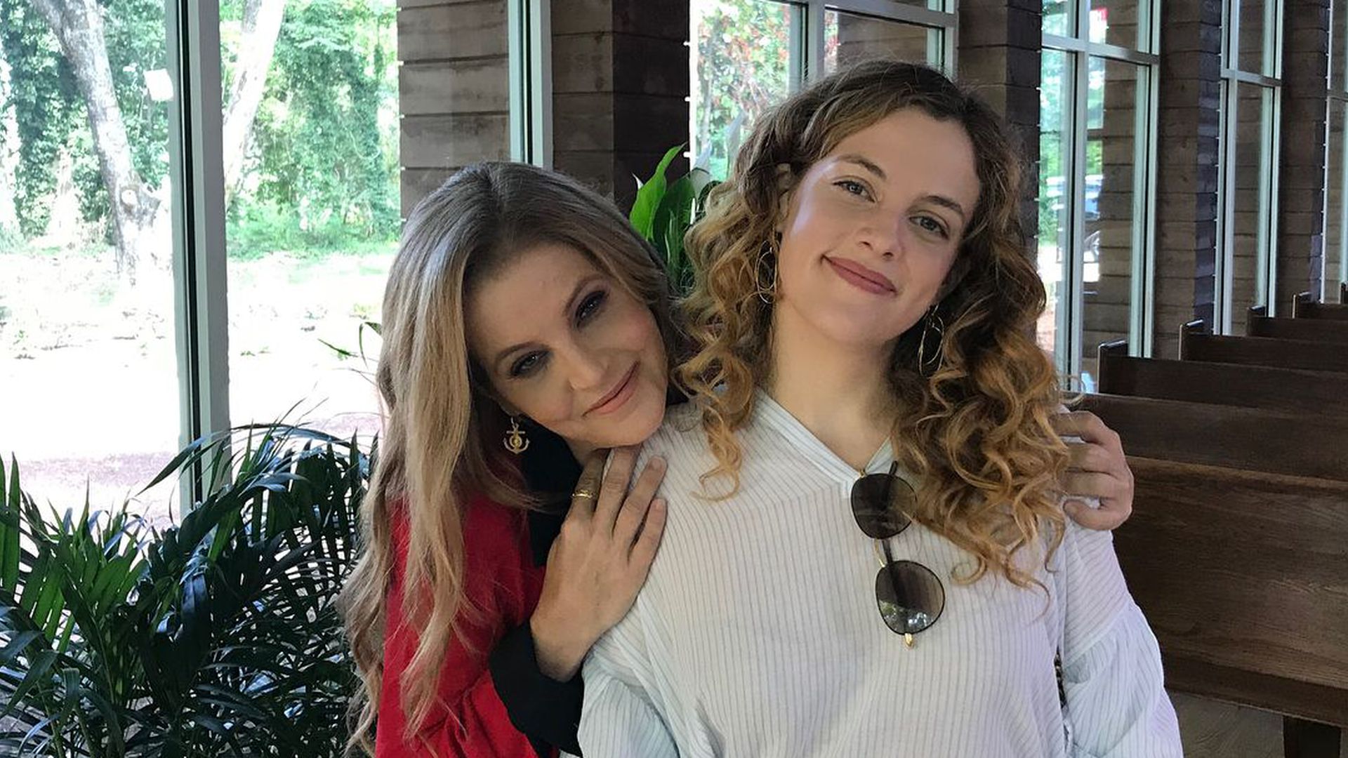 Kurz Vor Tod Lisa Marie Presley Und Tochter Riley Feierten