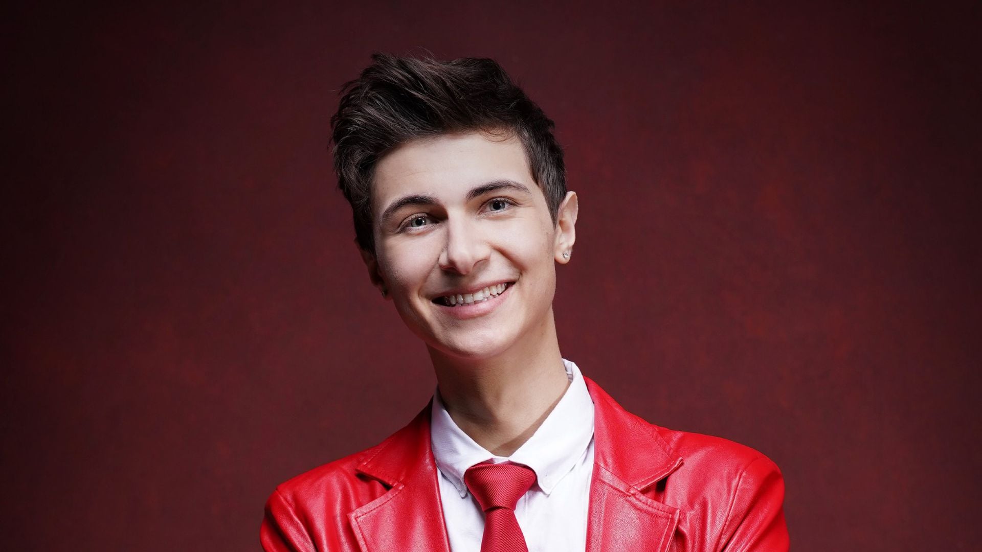 Vom Popstar zum Tänzer? Lukas Rieger bei "Let's Dance"! | Promiflash.de