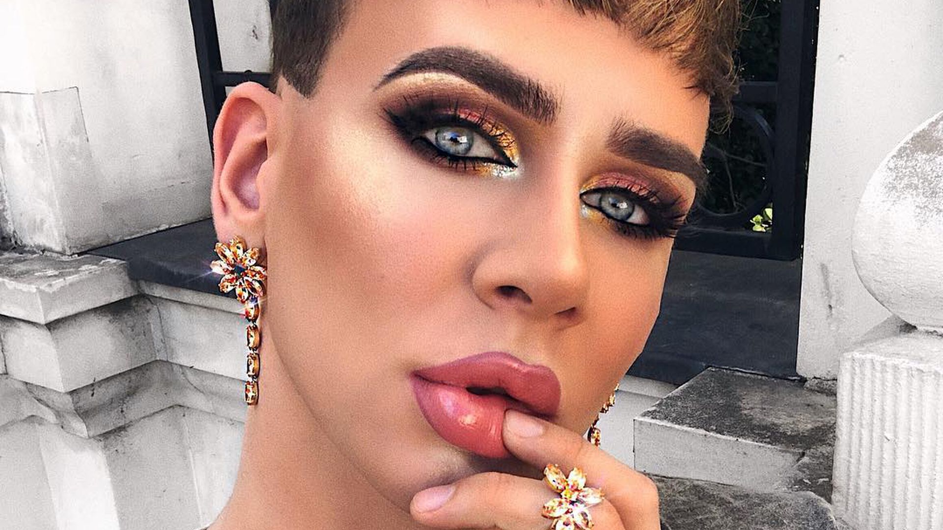 Marvyn Macnificent: Sollten sich Männer an Make-up wagen? | Promiflash.de