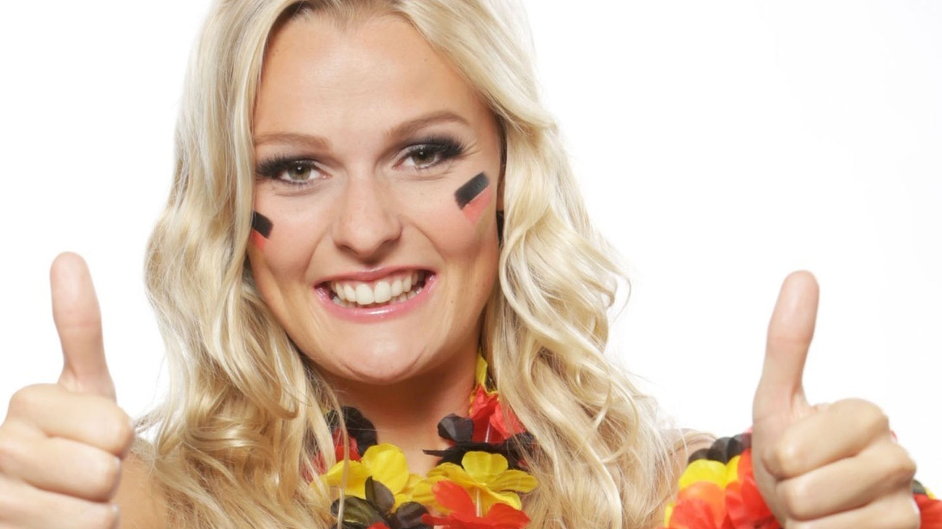 Miriam Höller: Nächstes Ex-GNTM-Girl im WM-Fieber | Promiflash.de