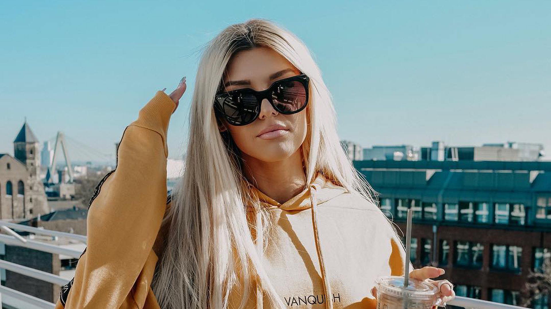 Für Gerda Lewis gehört GNTM-Jasmin in ein Erziehungsheim! | Promiflash.de