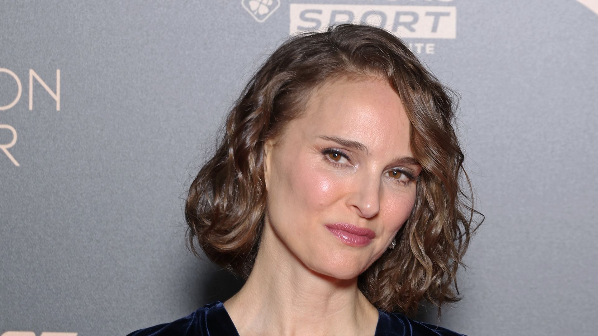 Natalie Portman Og Benjamin Tusenvis Alle Neuigkeiten Zum Thema