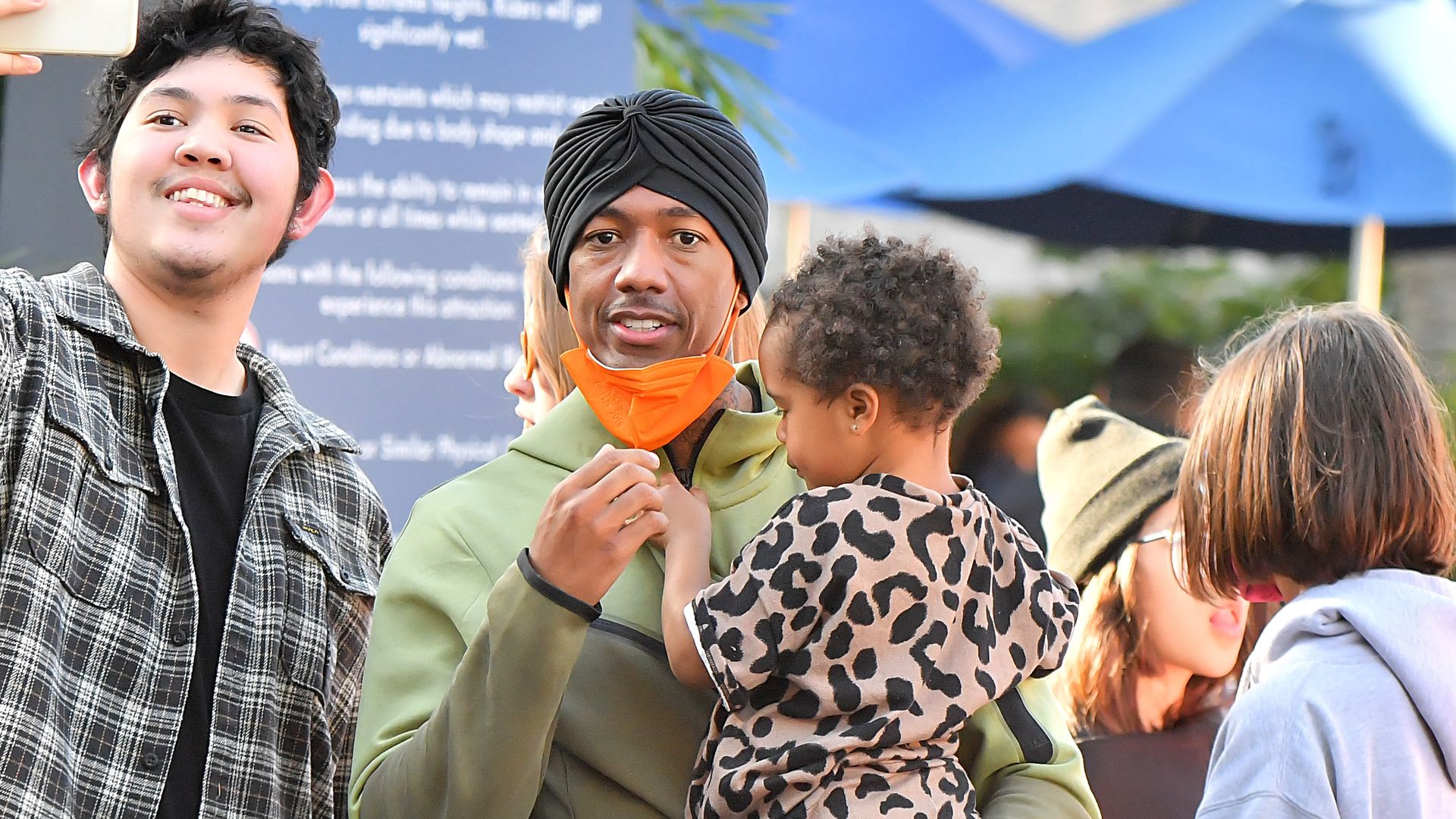 Süßer Familienausflug: Nick Cannon genießt Zeit mit den Kids