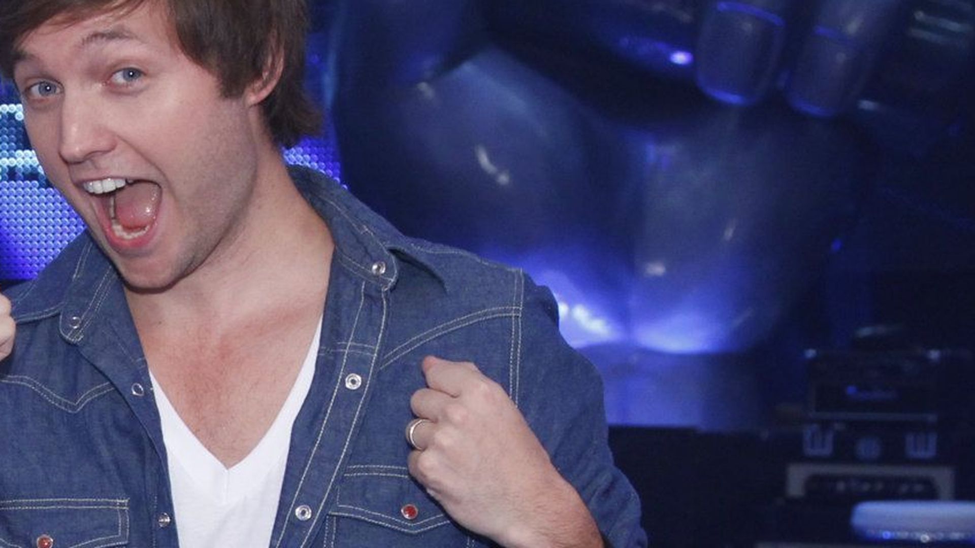 So freut sich "The Voice"-Gewinner Nick Howard | Promiflash.de