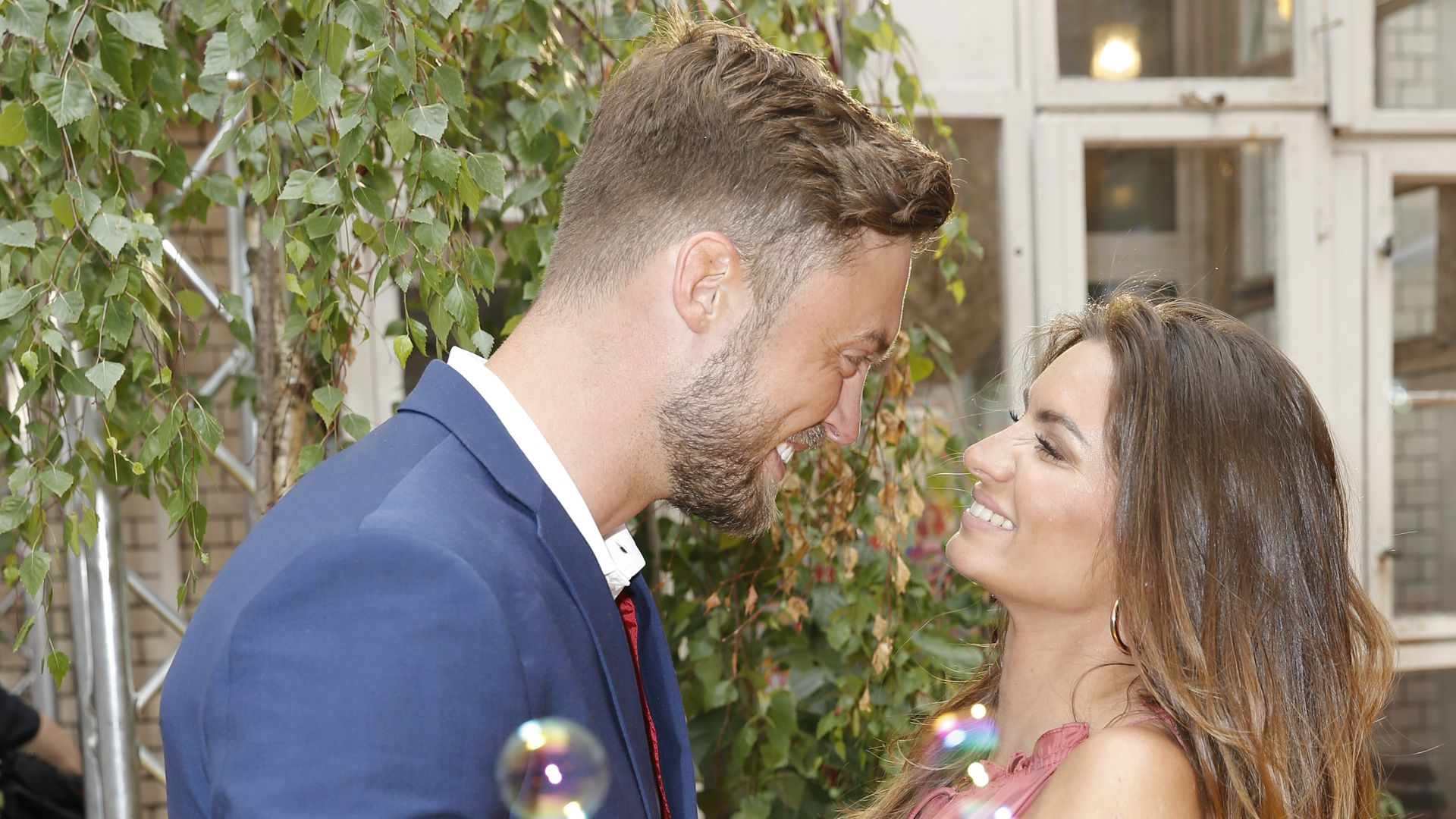 Verliebter erster Red-Carpet-Auftritt von Niko und Michèle