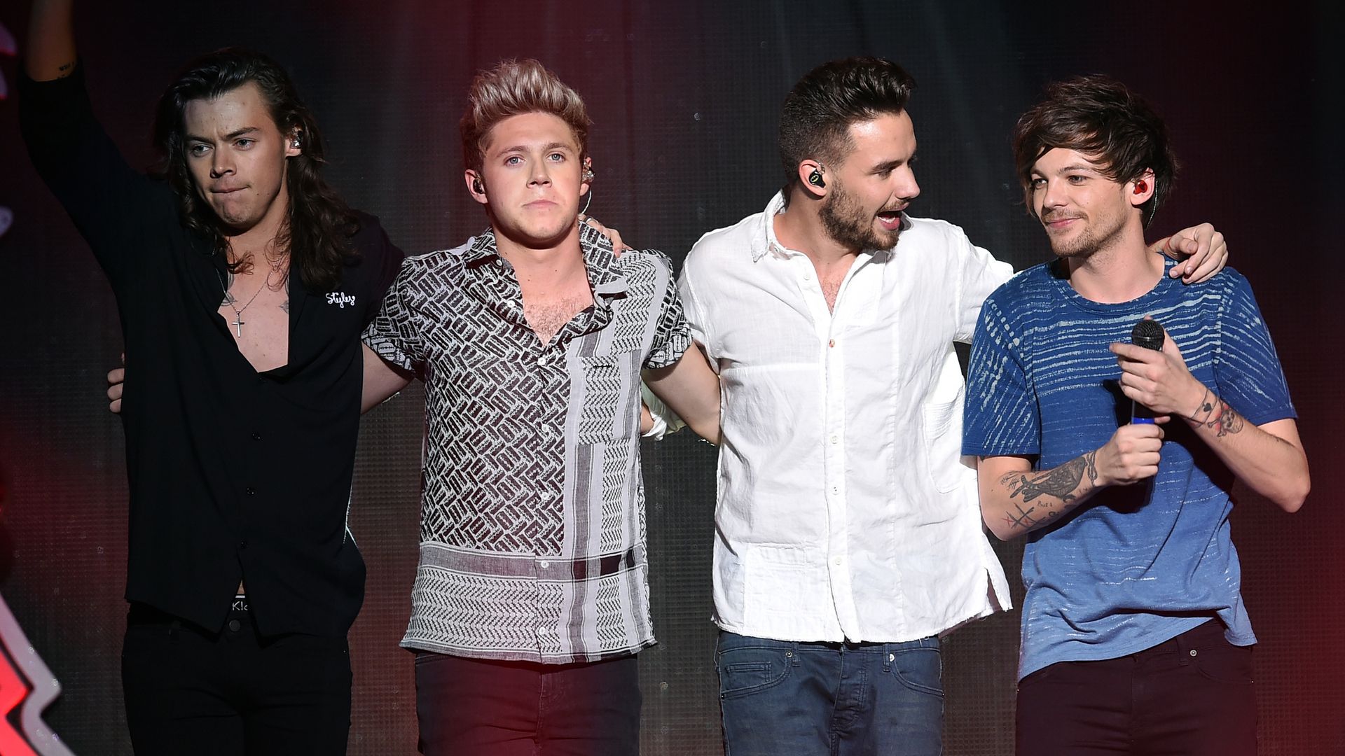 Tod vom Stiefvater: One-Direction-Jungs zollen Harry Tribut