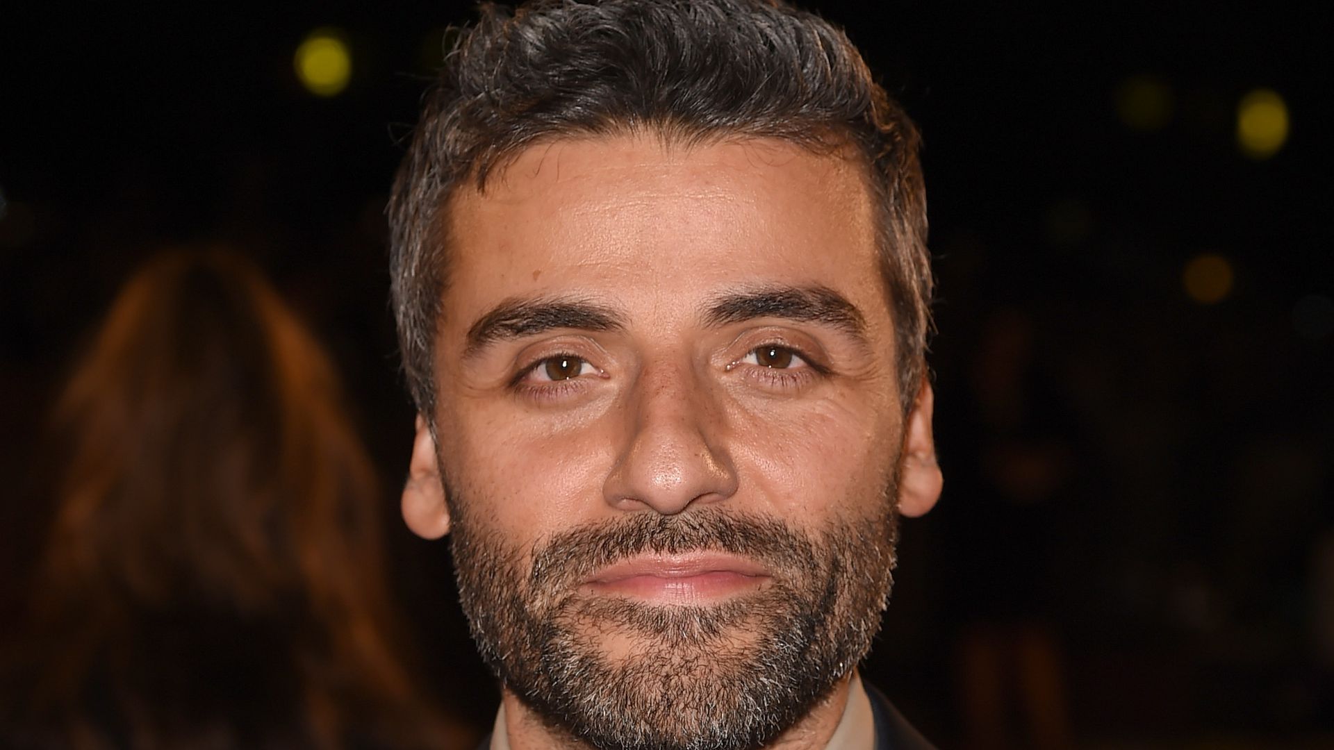 Baby-Überraschung: Oscar Isaac wird schon ganz bald Papa! | Promiflash.de
