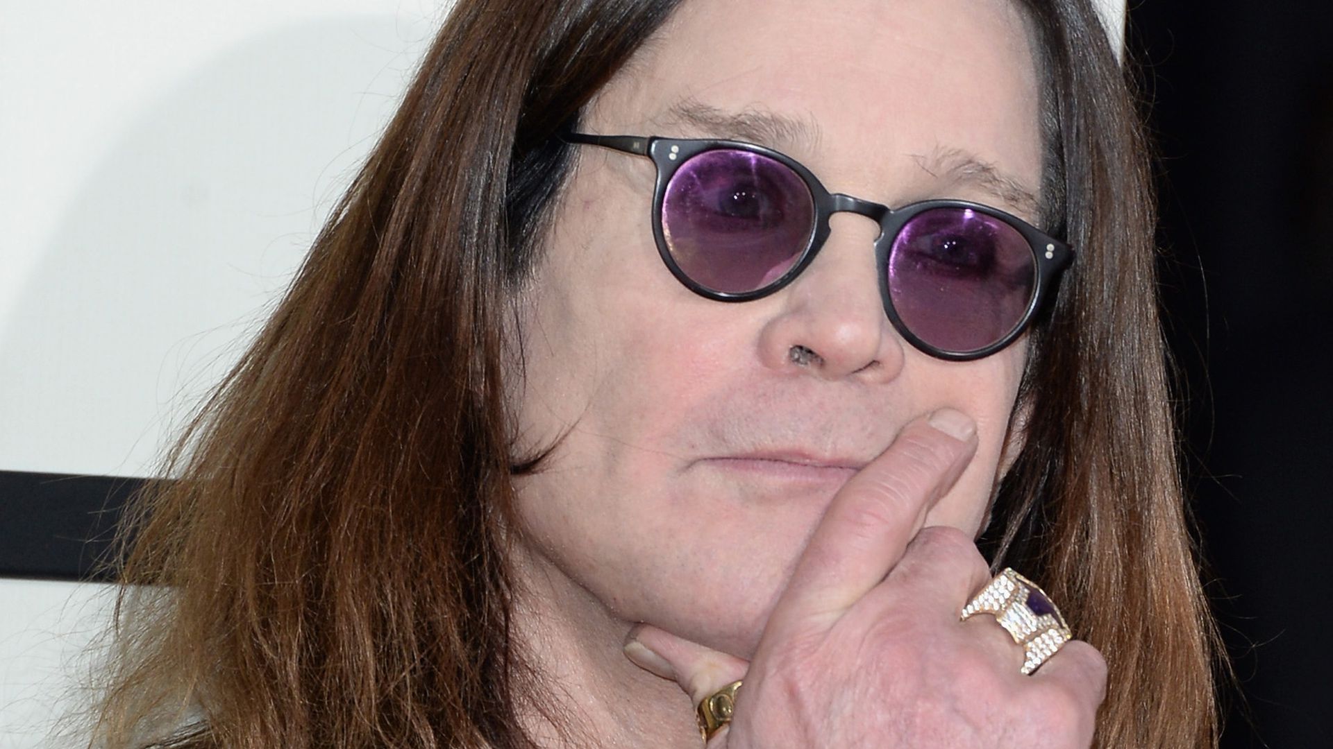 Gesundheitsprobleme: Ozzy Osbourne verschiebt Konzerttermine ...