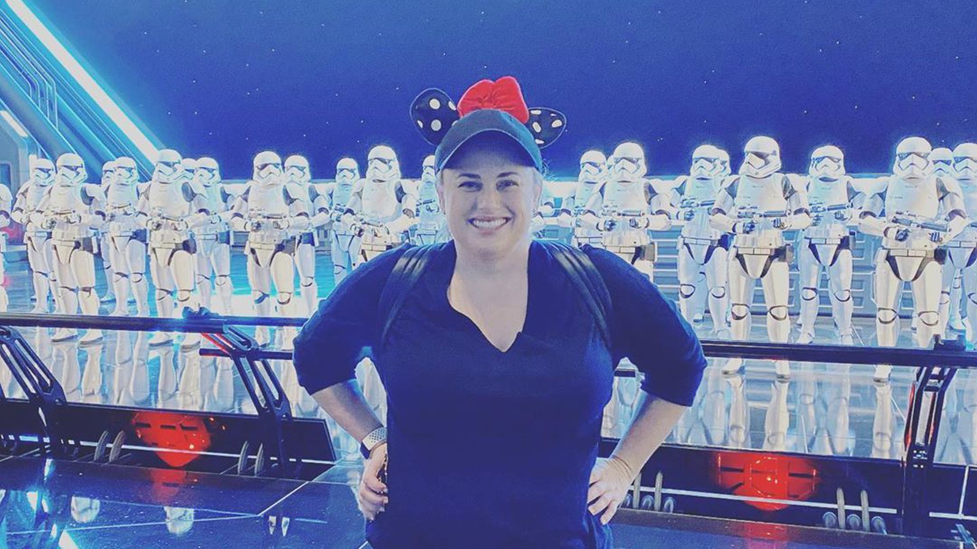 Nach Gewichtsabnahme: Rebel Wilson hat Spaß im Disneyland