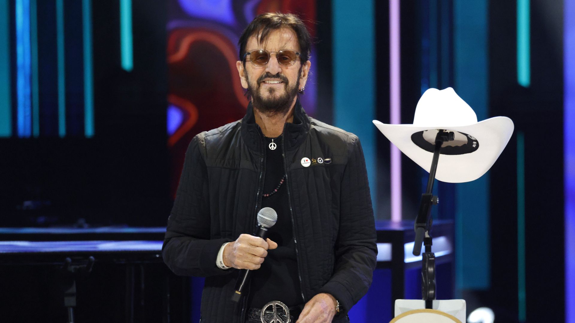 Fans sind begeistert von Ringo Starrs jugendlichem Aussehen
