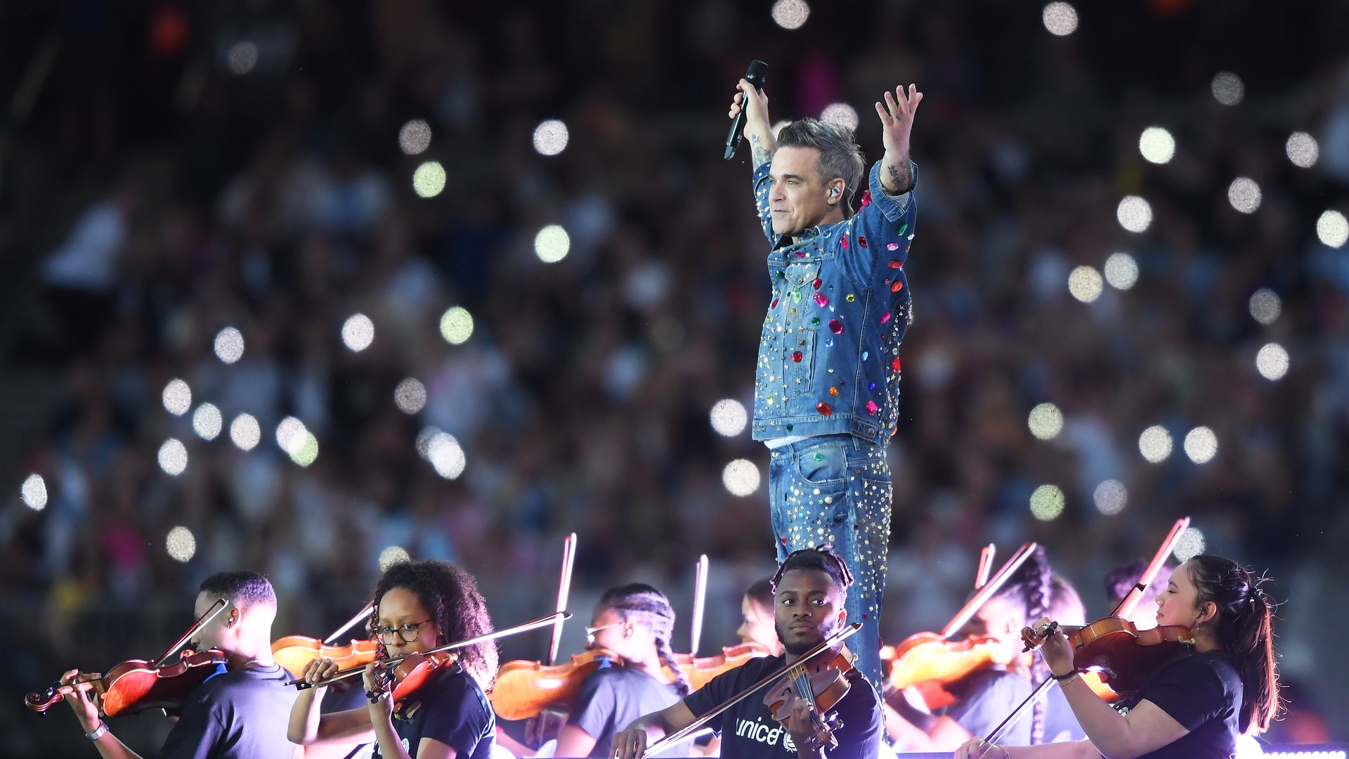 Vor Publikum: Robbie Williams übergibt sich auf der Bühne