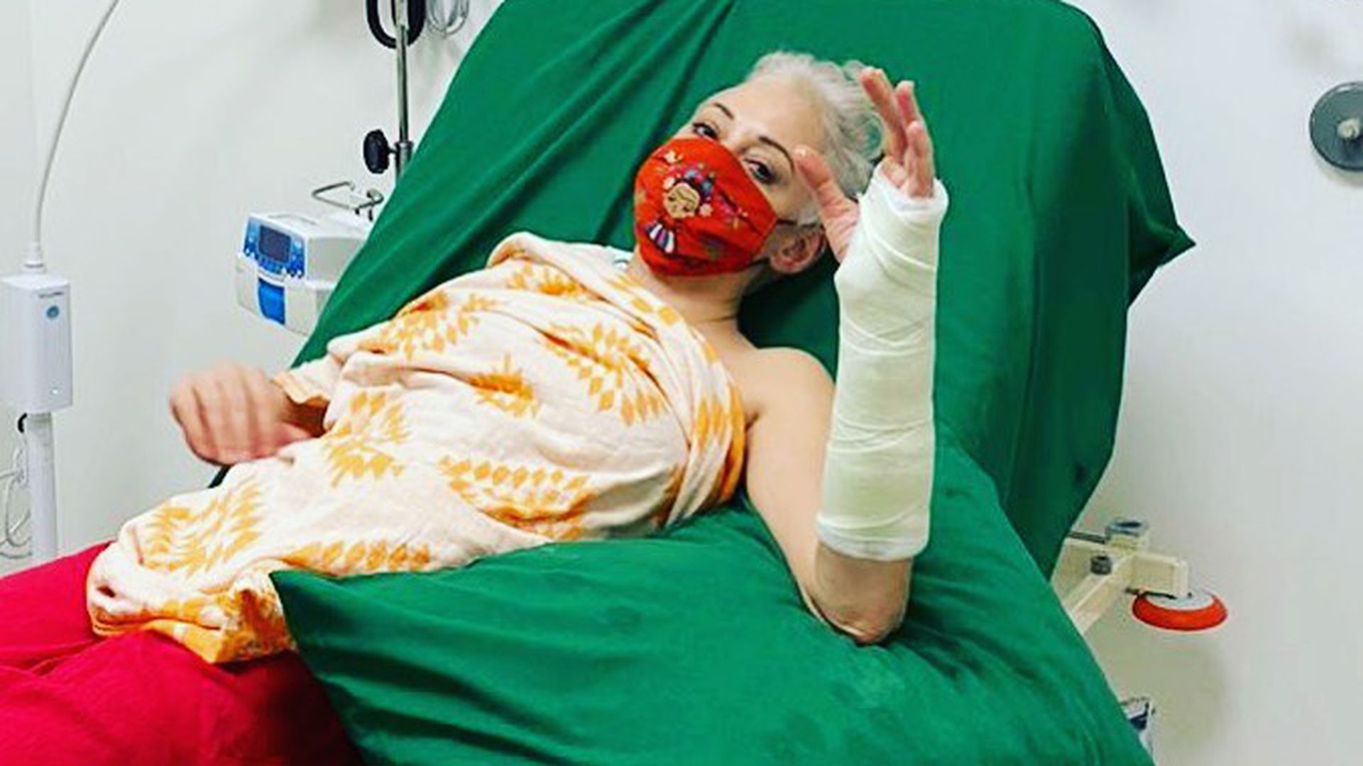 Treppensturz: Übler Armbruch bei "Charmed"-Star Rose McGowan