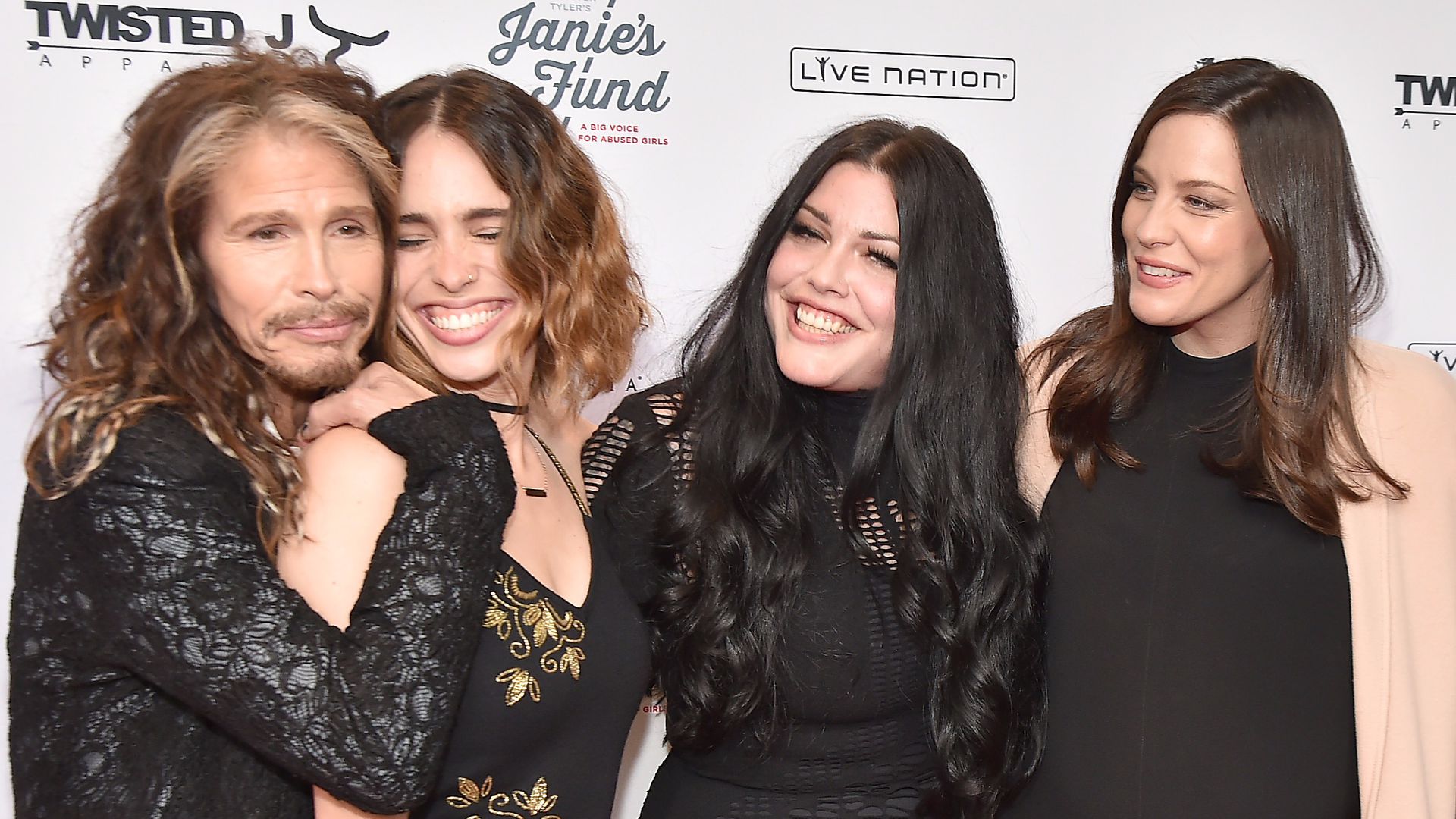 Coole Family: Hochschwangere Liv Tyler mit Sohn & Opa Steven