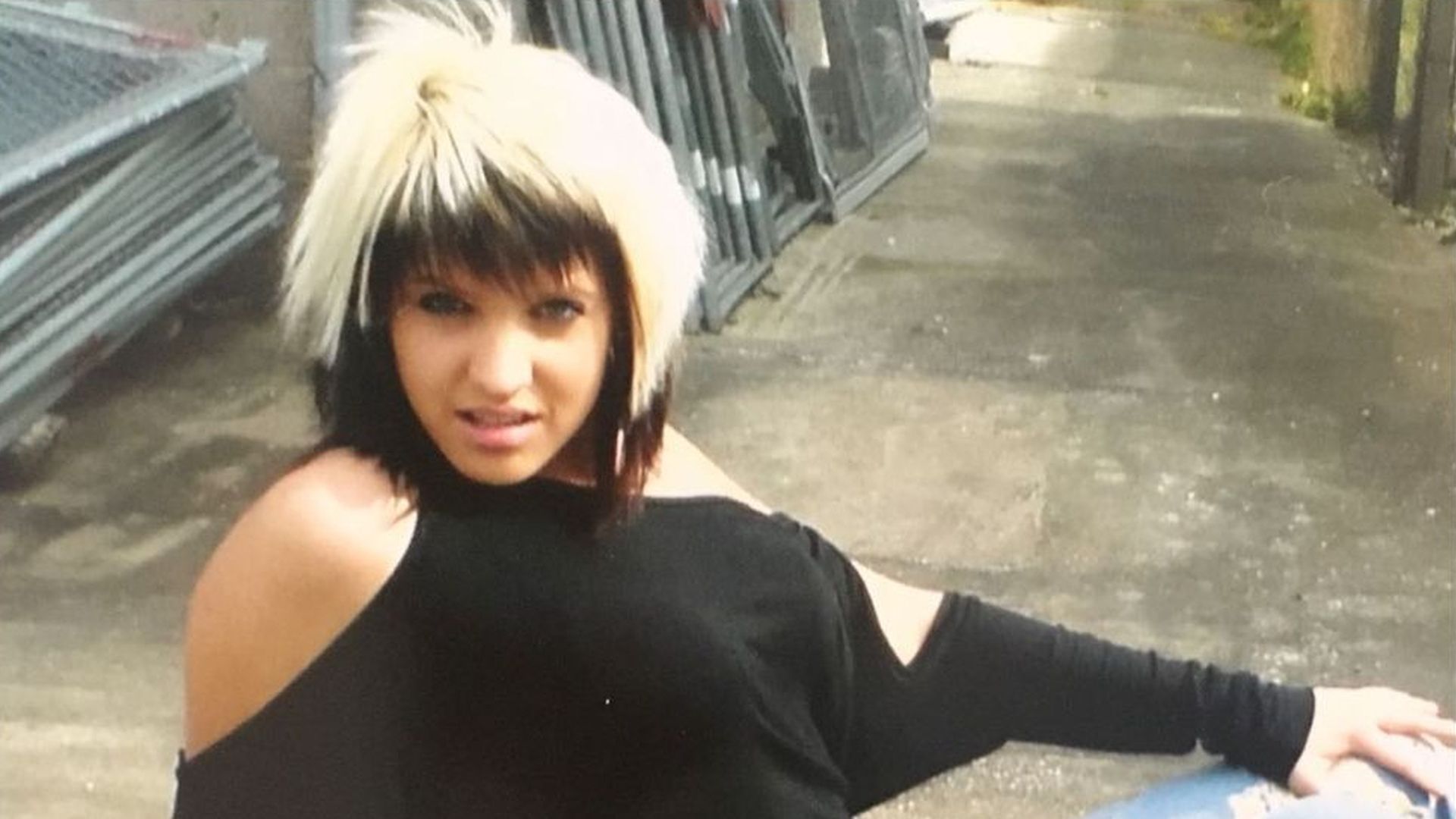 Throwback: Sarah Harrison zeigt ihre verrücktesten Looks!