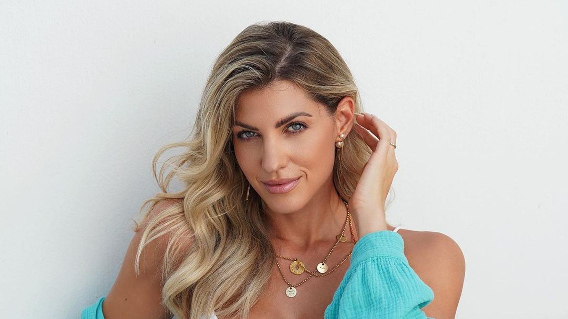 Drittes Baby: Sarah Harrison plaudert über Schwangerschaft