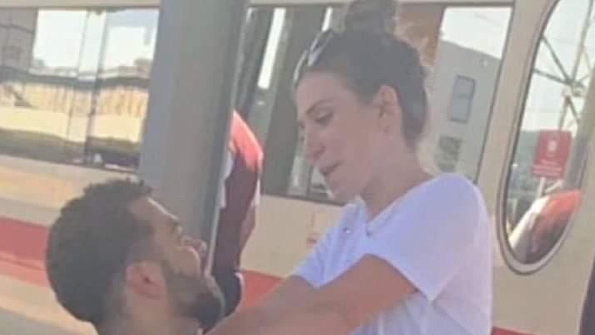 Neue Bilder: Bibi Claßen und Timothy knutschen in Italien