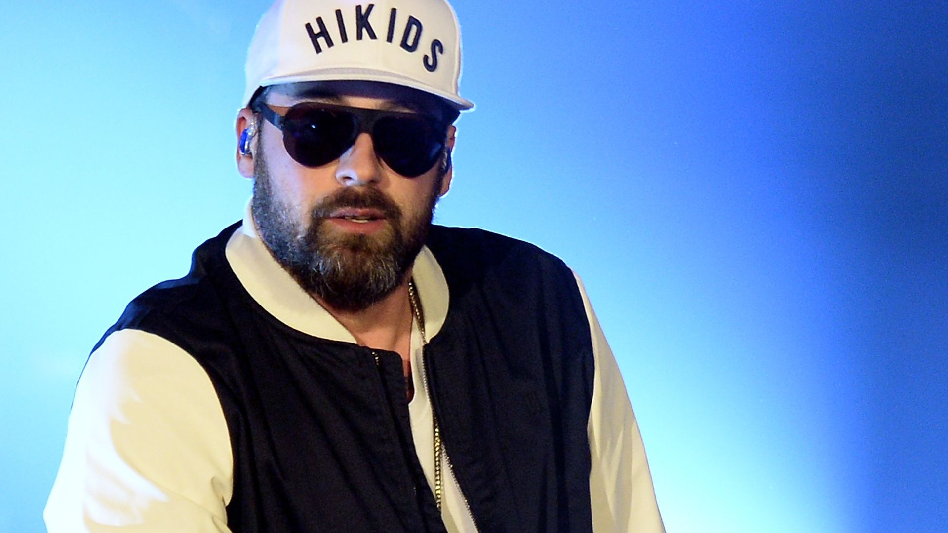 Sido gibt offen zu: "Ich kann nicht singen!" | Promiflash.de