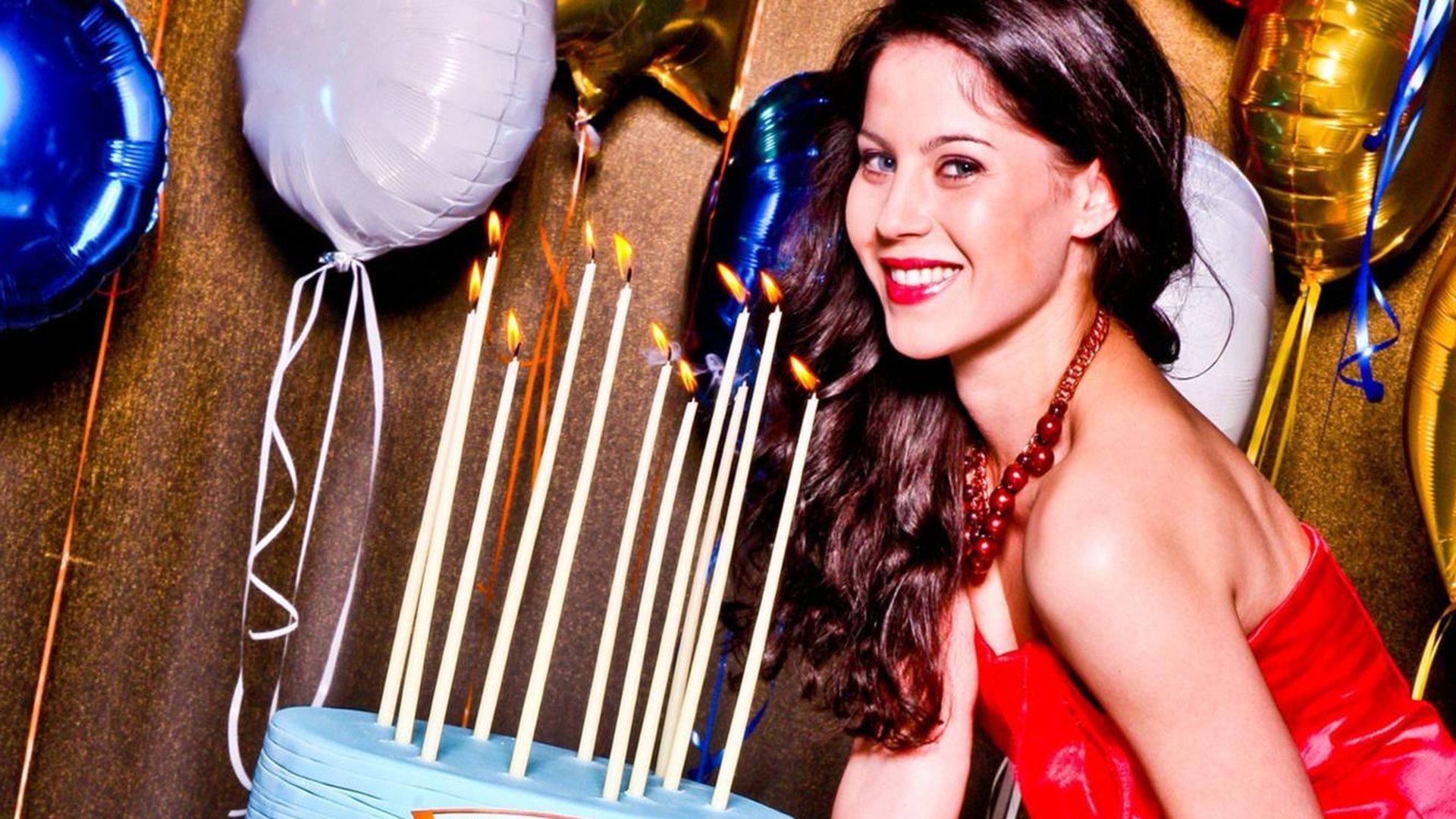 "Unter uns"-Valea: Darum ist sie wieder Single | Promiflash.de