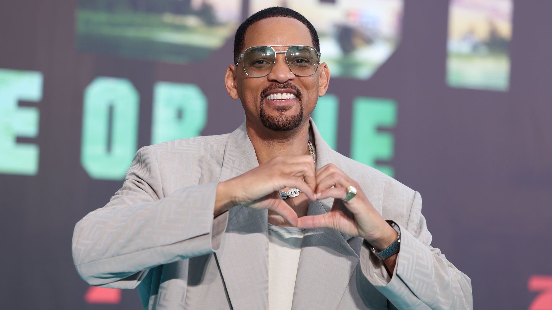 Will Smith kündigt eine Welt-Tournee mit kuriosen Venues an