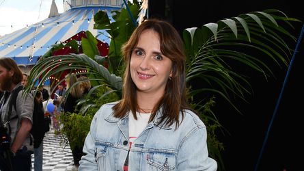 Eat ass sotwe certain really little ladies appear youthful