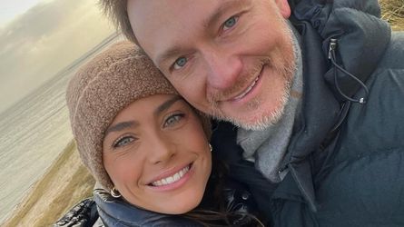 "Ganz brav": Christian Lindner verrät Details zu seinem Baby
